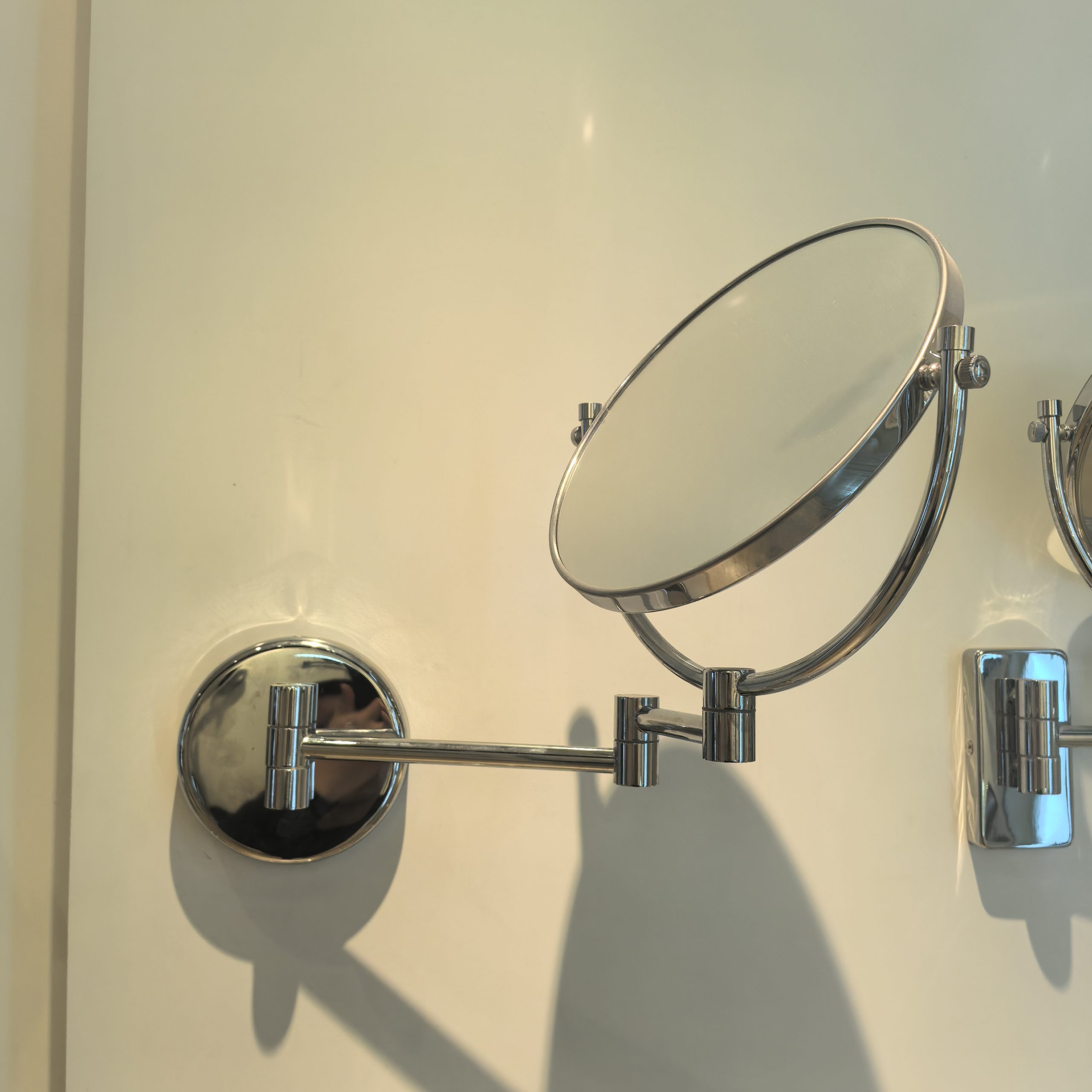 Wall-mounted Double-sided Bathroom Shaving Magnifying Mirror 360-degree ...